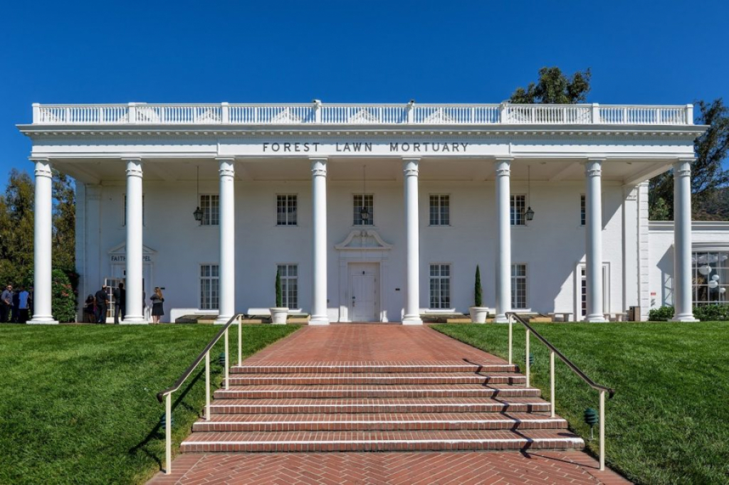 Forest Lawn Memorial-Parks & Mortuaries- Hollywood Hills Obituaries ...